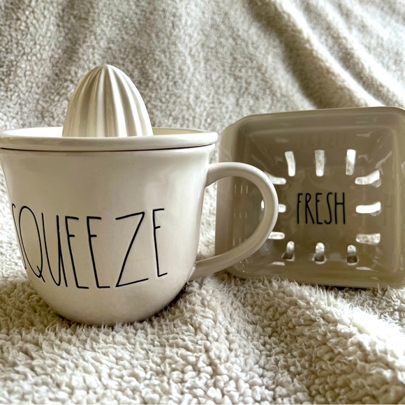 Rae Dunn | Kitchen | Rae Dunn Bundle Lemon Squeeze Strainer And Berry ...